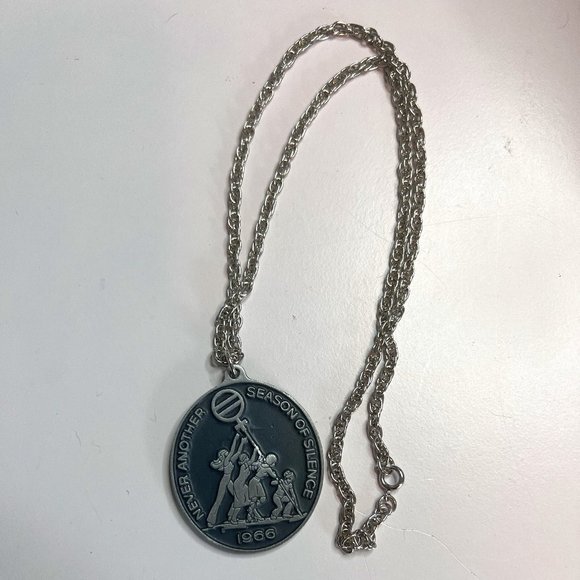 Unknown | Jewelry | Lucy H Draper 966 Never Another Season Of Silence ...